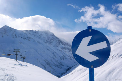 Ski slope colors meaning - piste markings on ski runs
