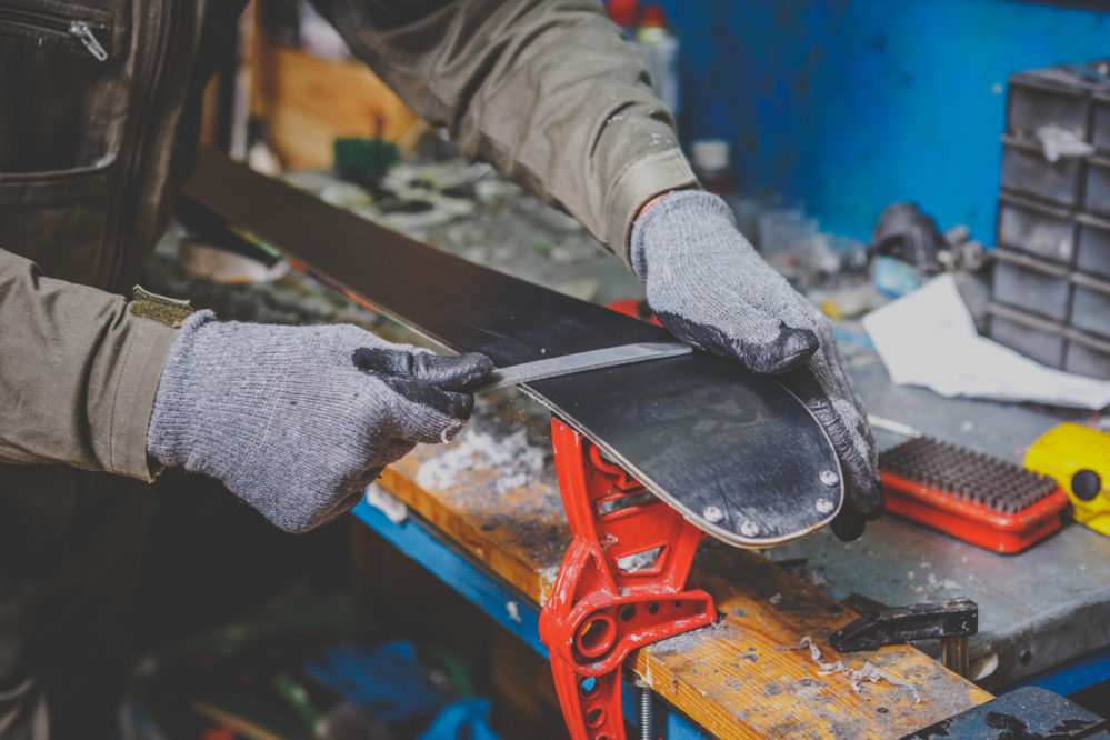 HowTo: Ski's repareren, kanten slijpen & ski's waxen